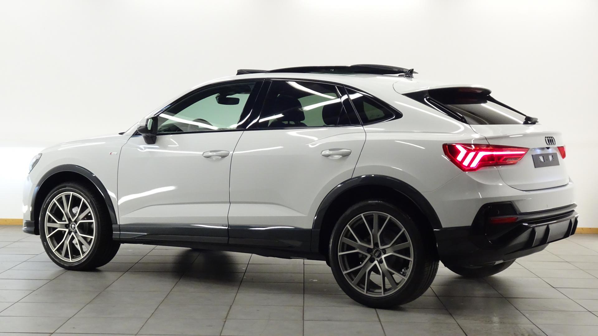 Voiture #43252 - AUDI Q3 SPORTBACK - ORA7