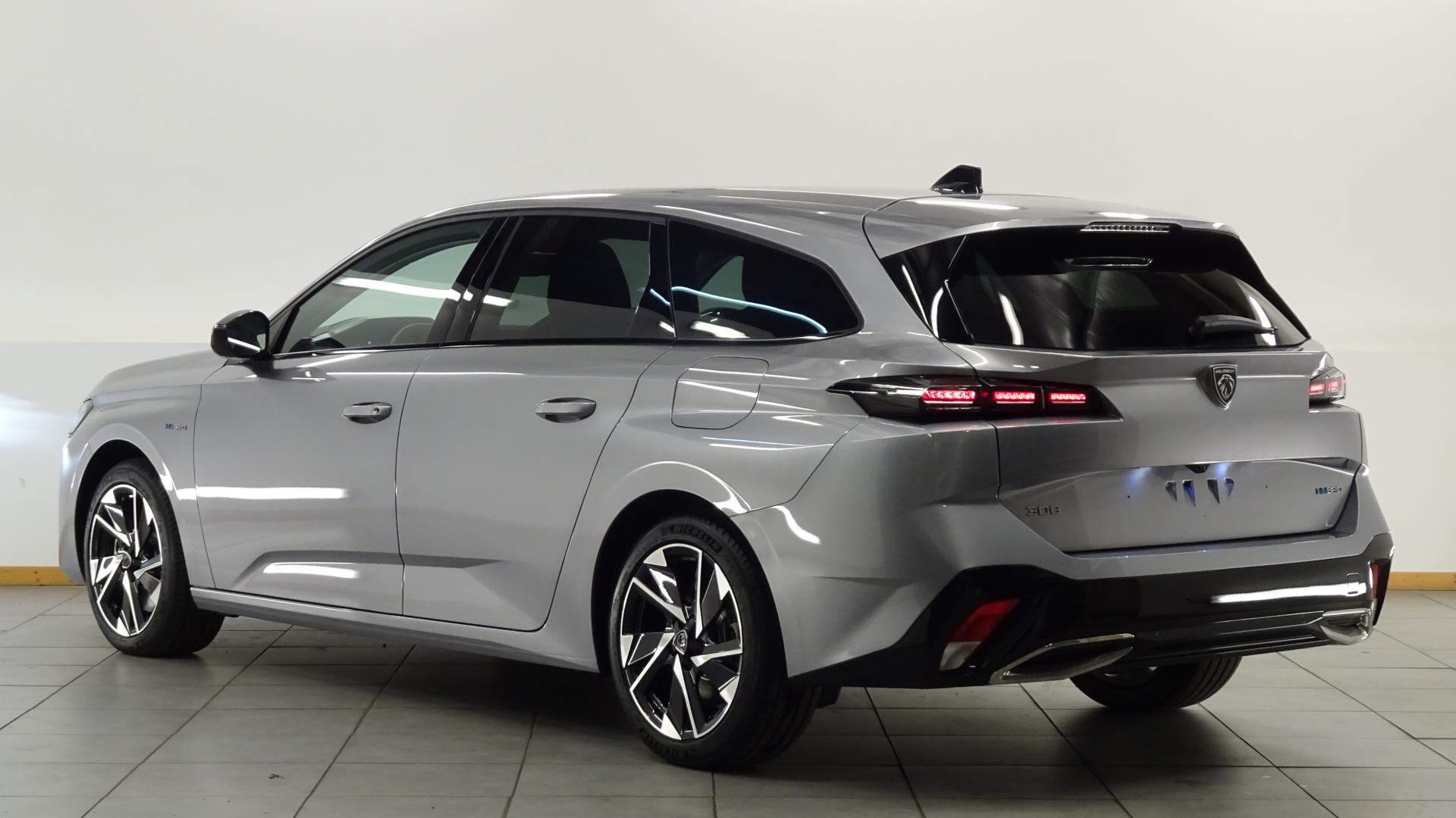 Voiture #42666 - PEUGEOT 308 SW - ORA7