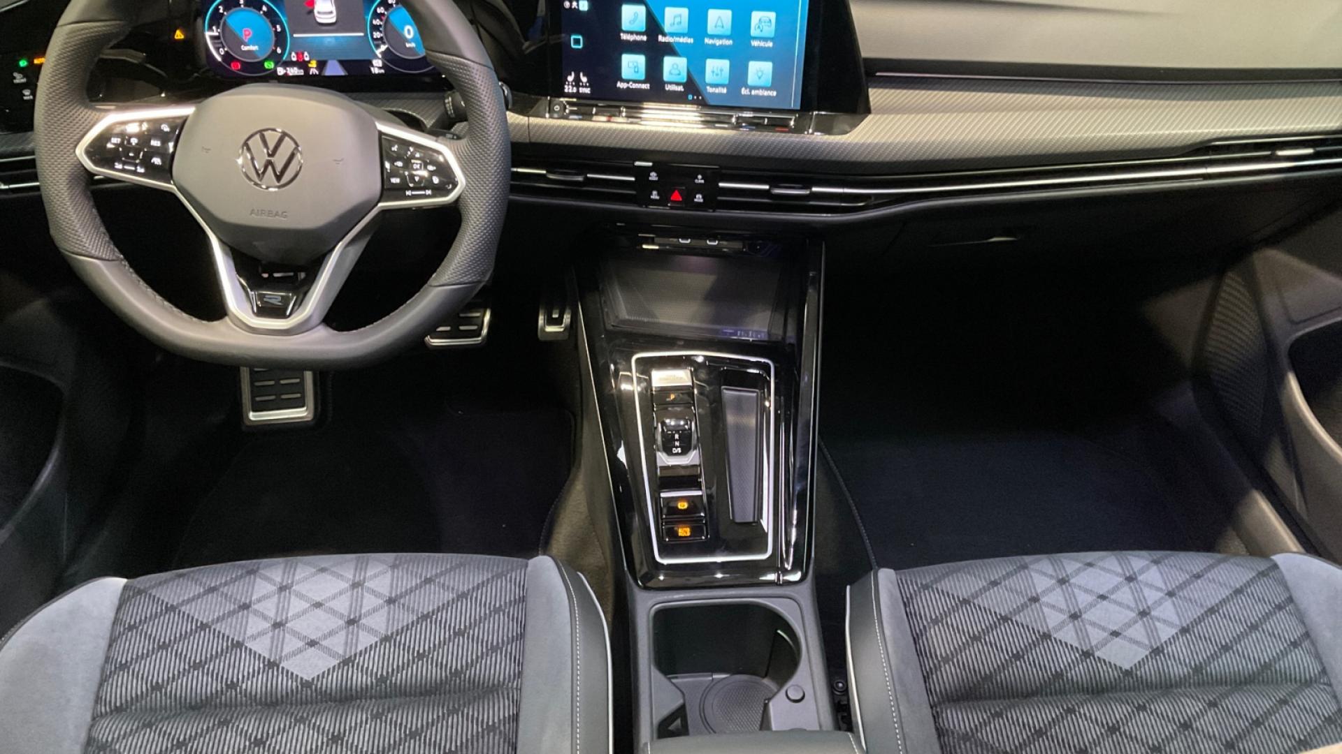 Voiture #45607 - VOLKSWAGEN GOLF - ORA7