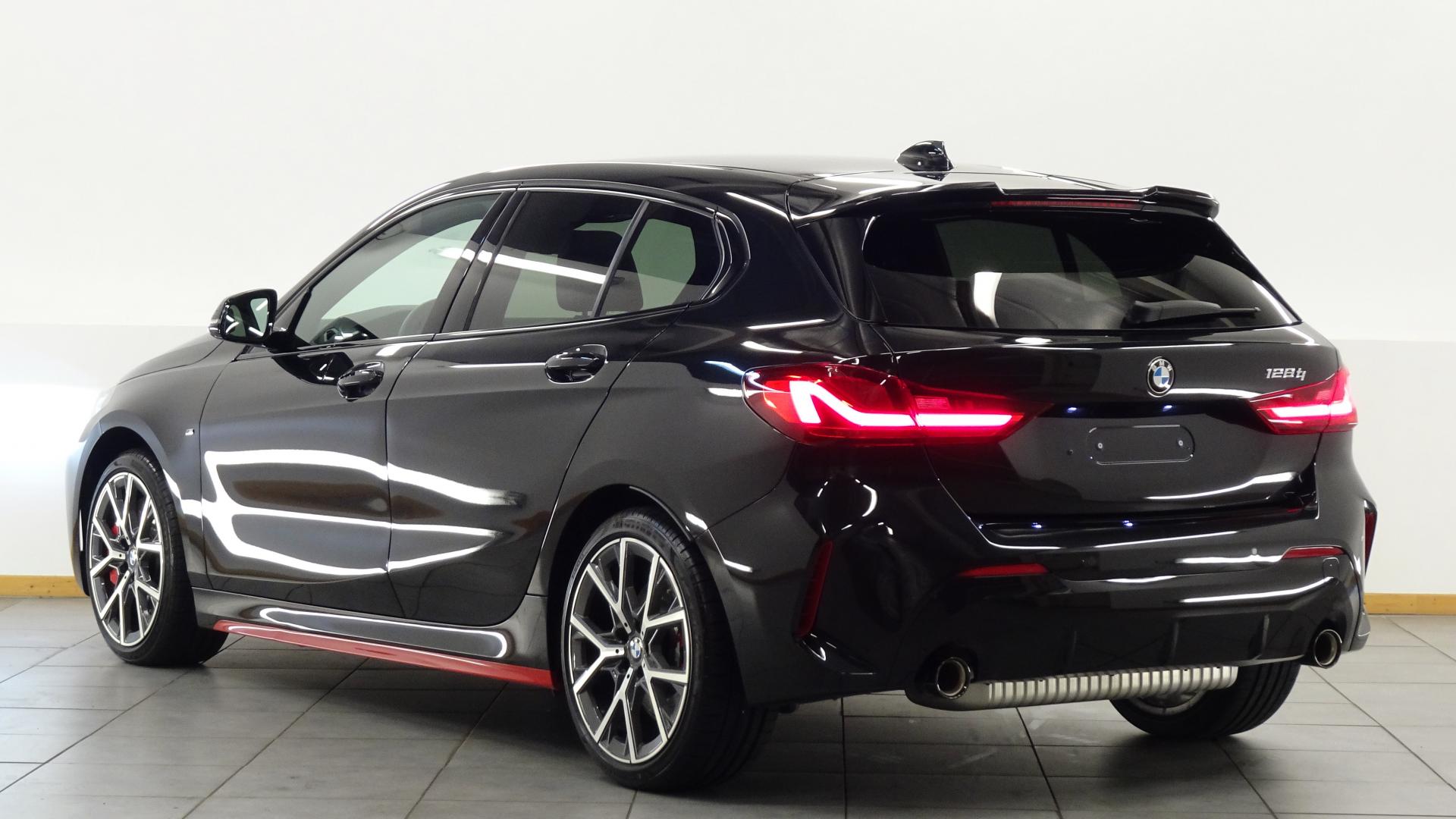 Voiture #42008 - BMW SERIE 1 128ti - BVA MSport F40 - ORA7