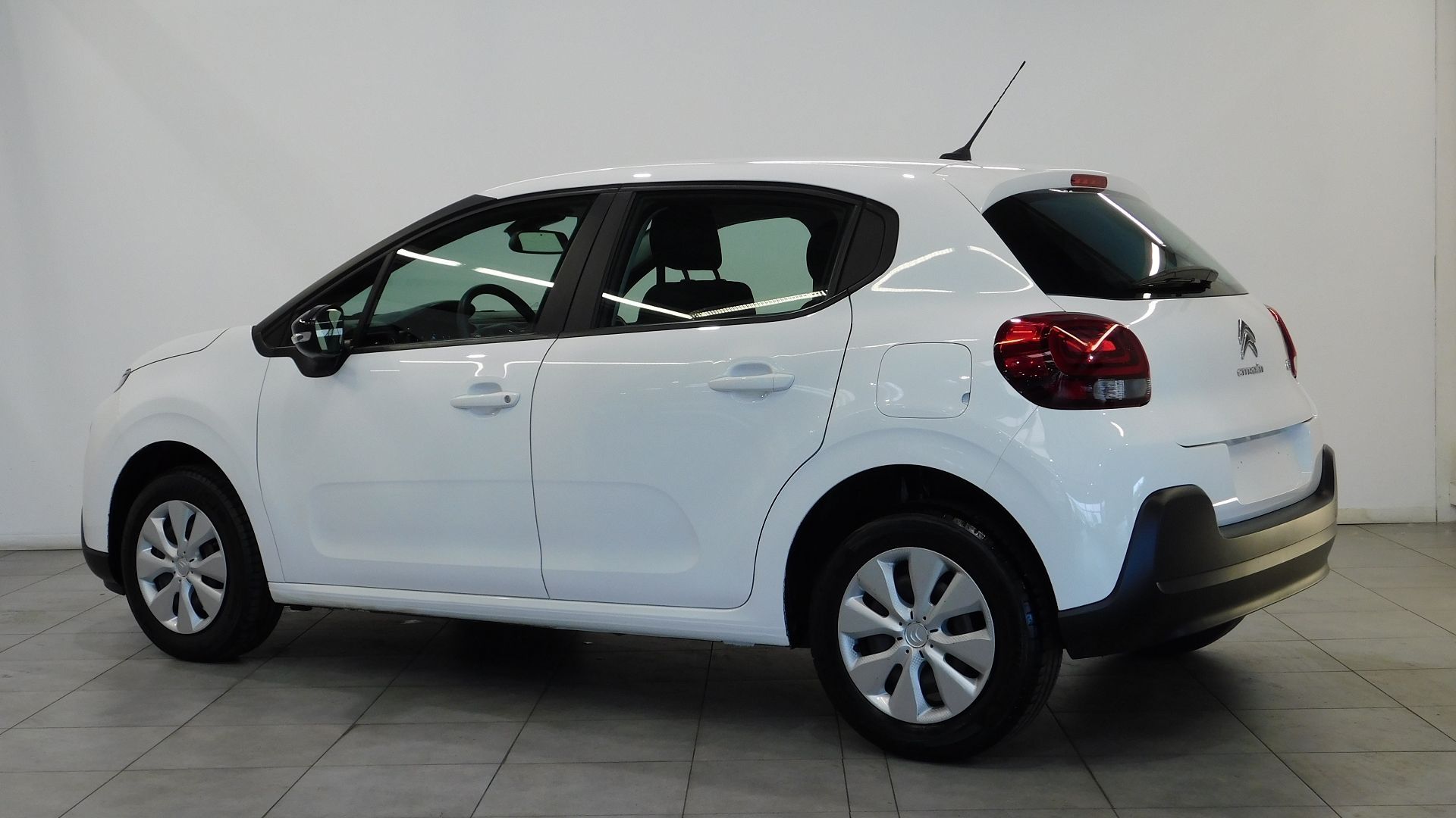 Voiture #36477 - CITROEN C3 PURETECH 82CH FEEL - ORA7