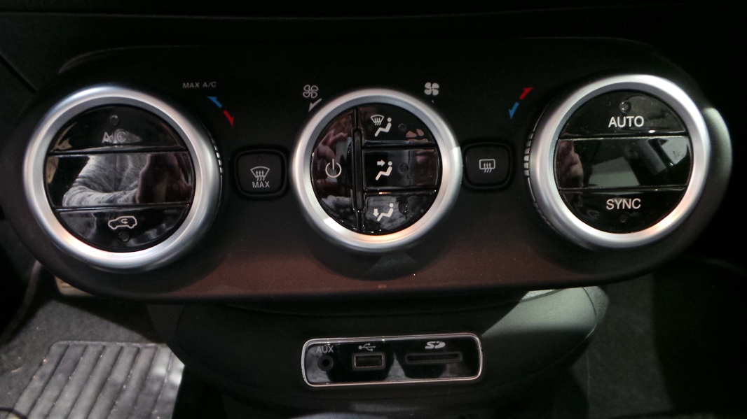 Voiture #34082 - FIAT 500X 1.4 MULTIAIR 16V 140CH LOUNGE DCT - ORA7