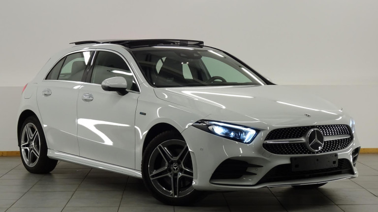 Voiture #43617 - MERCEDES CLASSE A A 250 e - BV 8G-DCT AMG Line - ORA7