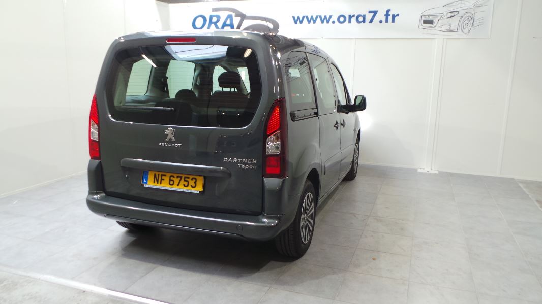 Voiture #18556 - PEUGEOT PARTNER TEPEE 1.6 HDI92 FAP ACTIVE - ORA7